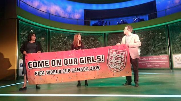England Women’s Soccer Team Makes “Come On Our Girls” Banner For World ...